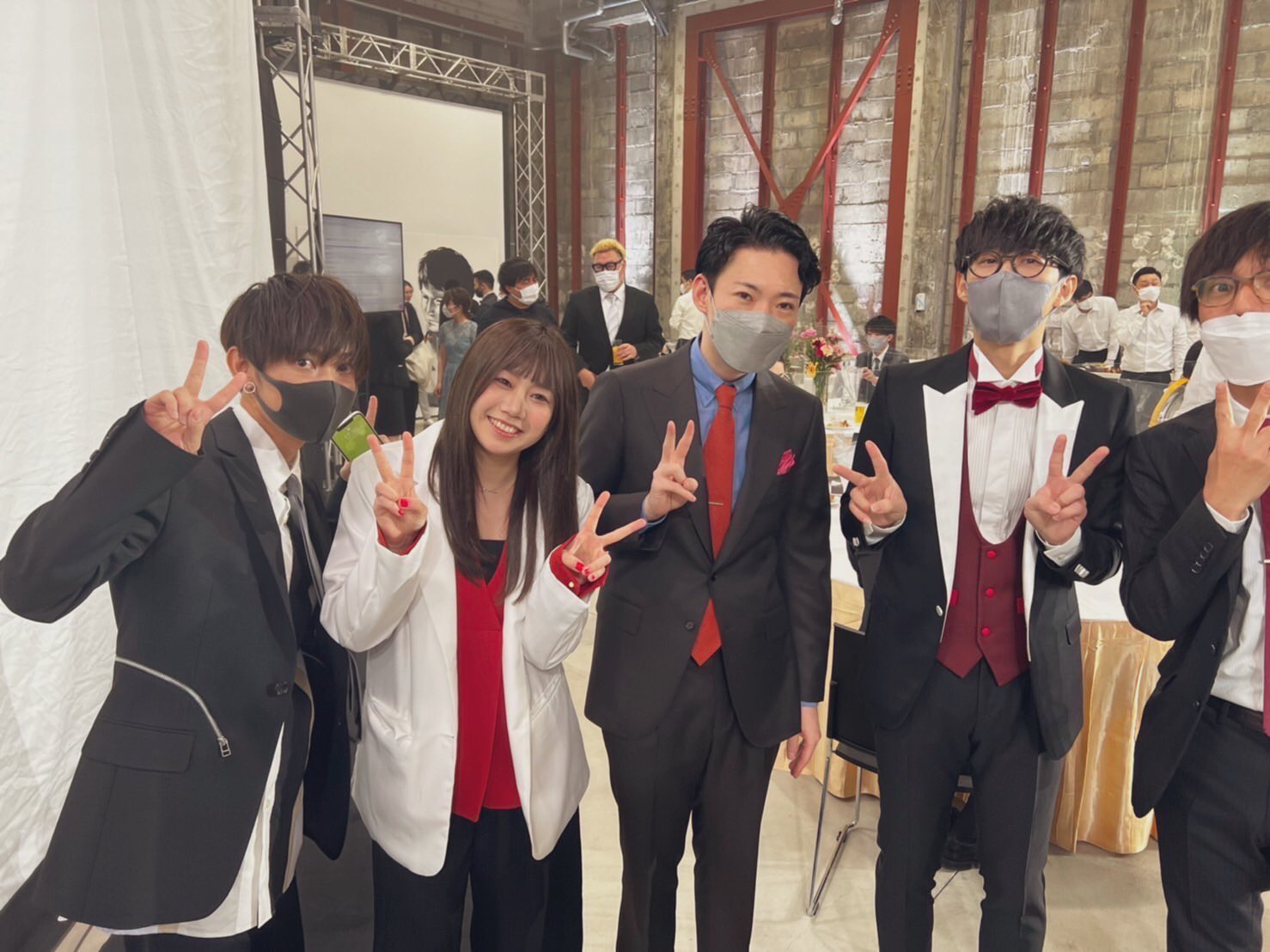 MOSHIMO Vo/Gt.岩淵紗貴 on Twitter: "結婚披露宴での写真を頂いたので📸 ピザラ人狼のメンバー集まった笑🐺 スタヌさんと人狼やった時面白かったー！！久しぶりに会えて ...