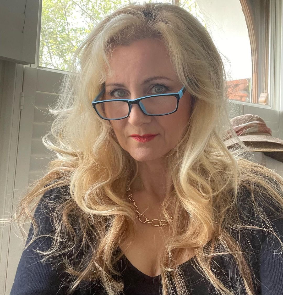 Corrinne Wicks's Instagram, Twitter & Facebook on IDCrawl