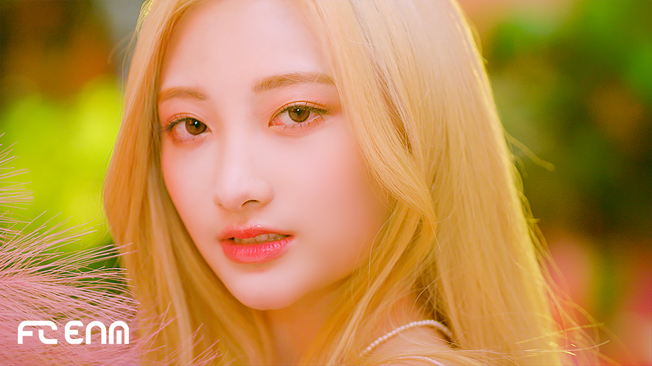 Rona(ILY:1)'s Profile, Popularity Ranking & Latest Trends【KPOP JUICE!!】