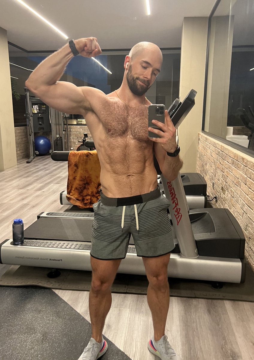 Aaron Burke on Twitter: "Wooof 😍…