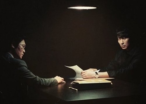 K-Drama Menfess on Twitter: "•kdm• ⚠️ Through the darkness Ada yg ngikutin drama ini gak?? Boleh ...