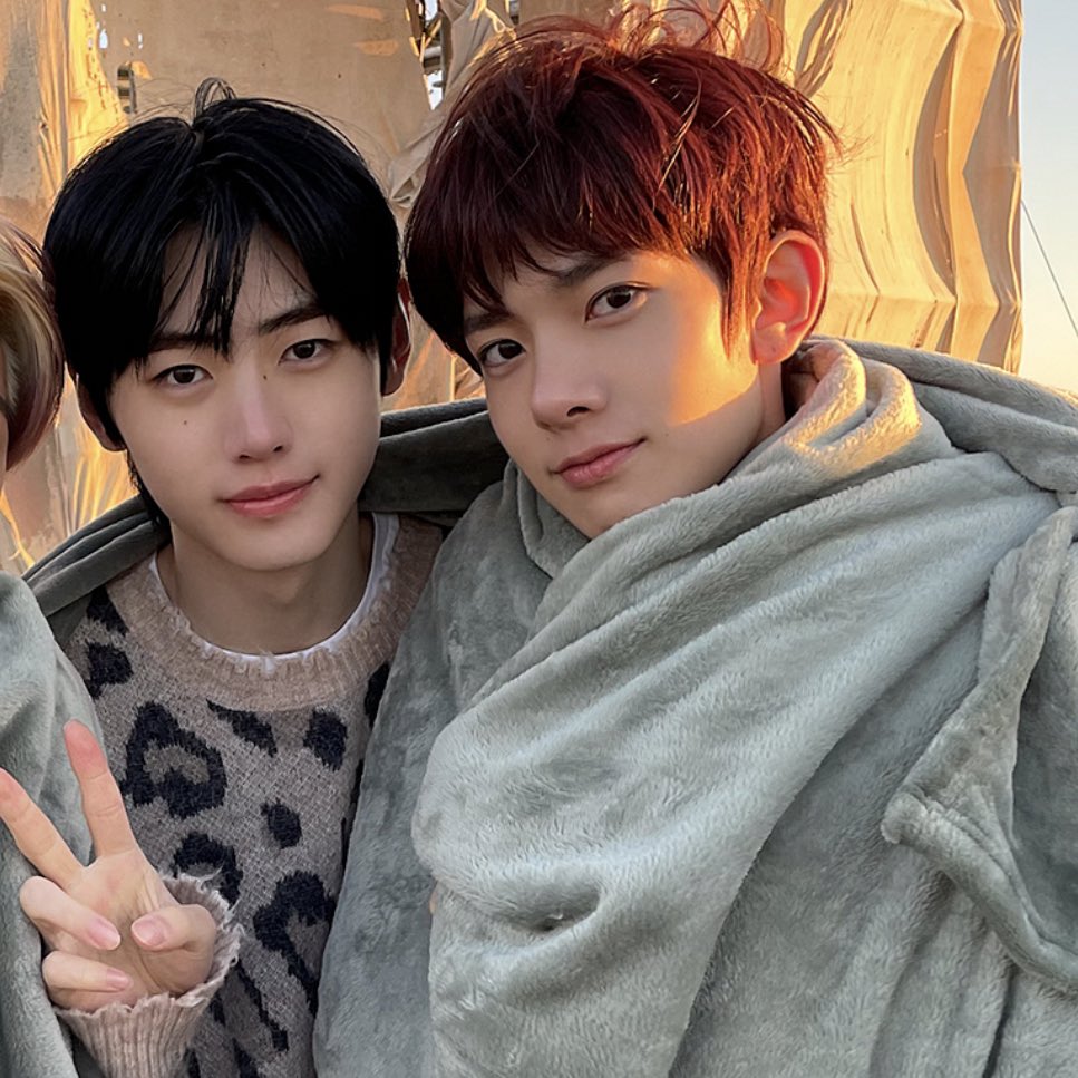 ac on Twitter: "extremely sensitive photos from heehoon (+18) a thread 🔞 https://t.co/Z6X4o8dAHB ...