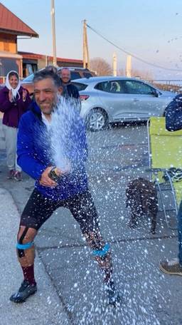 Blood Cancer UK on Twitter: "He's only gone and done it... it's a new World Record!! 🏅 🍾 ...