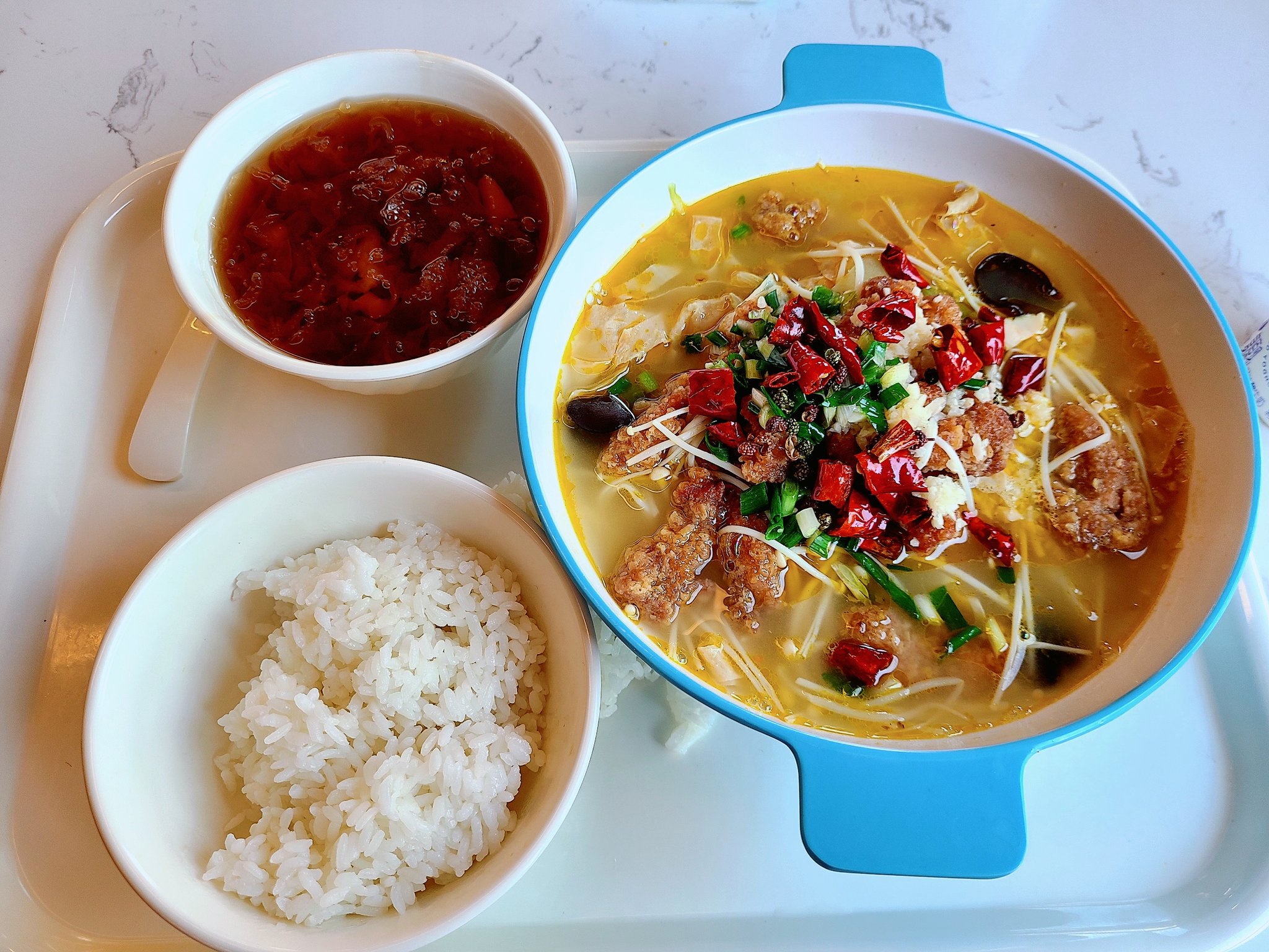 nihui on Twitter: "今天食堂消费会给女性同事送银耳羹 然后nihui也拿到了！ https://t.co/wxaiUt3ek0" / Twitter