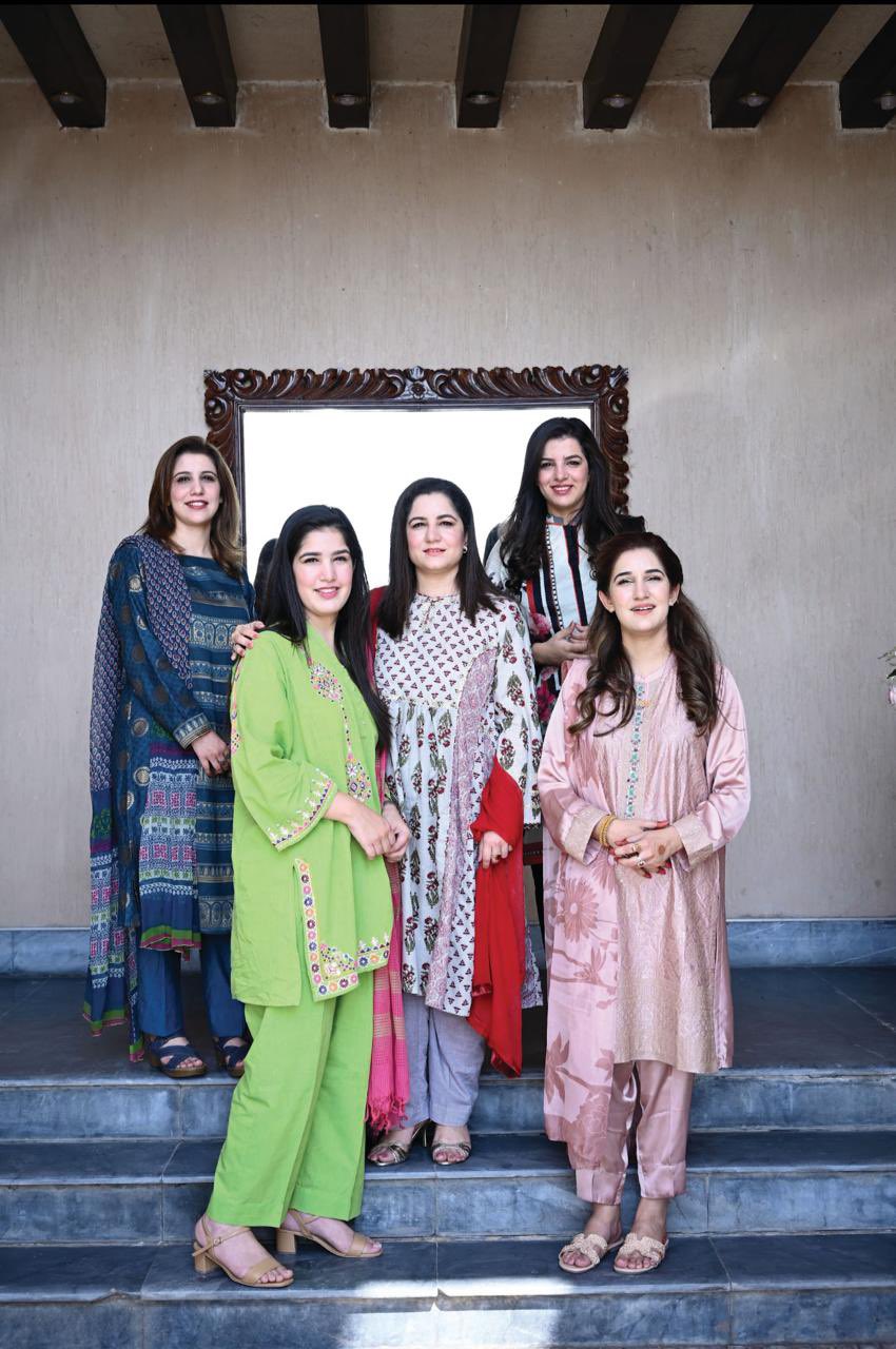 Zoha Malik Sher on Twitter: "A very happy Women’s Day from our side #InternationalWomensDay2022 ...