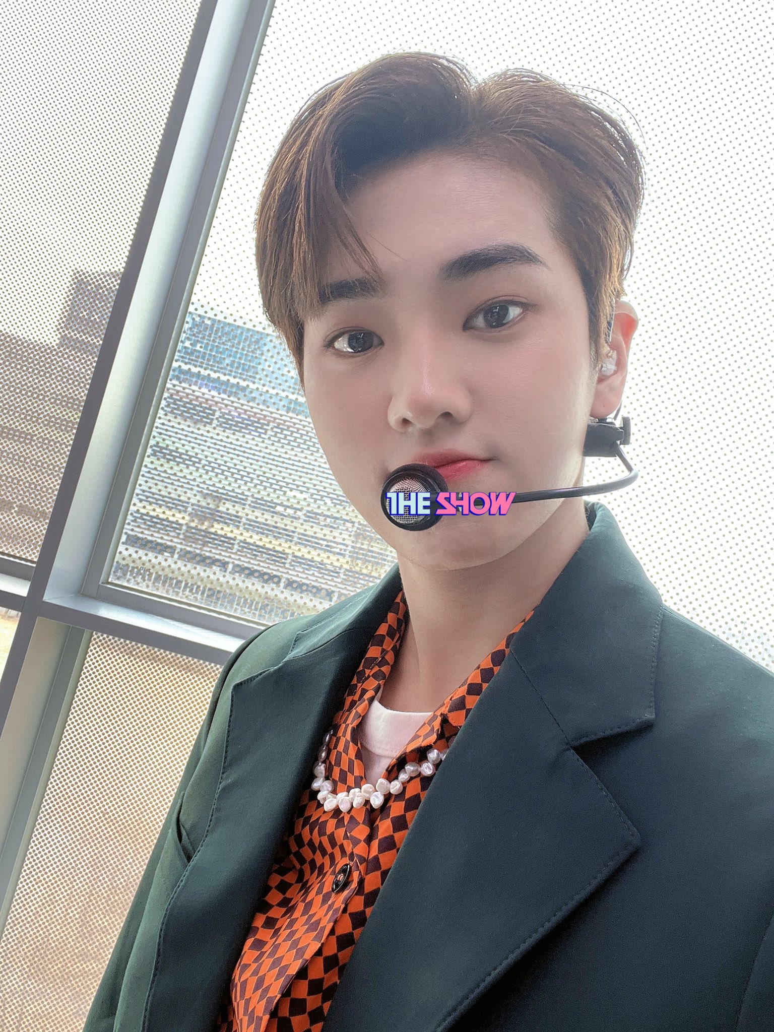 The Show On Twitter [★288회 더쇼초이스 후보③] ———— 고———요————— 지금 더쇼 엄청 조용해서