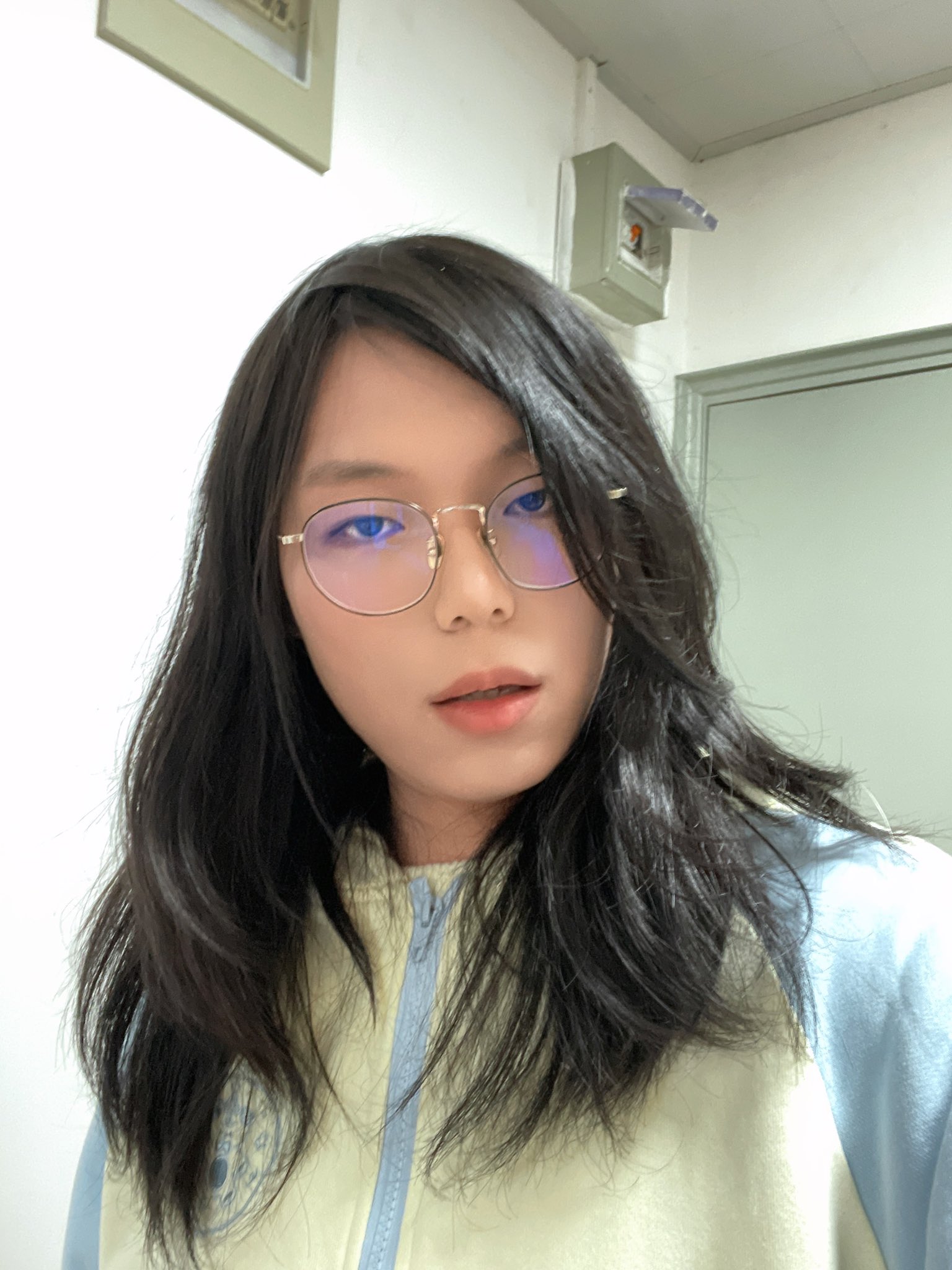 LightQuantum on Twitter: "喝酒之后超级呆滞 骑车差点摔了 o.o https://t.co/PkqpsLUwpi" / Twitter