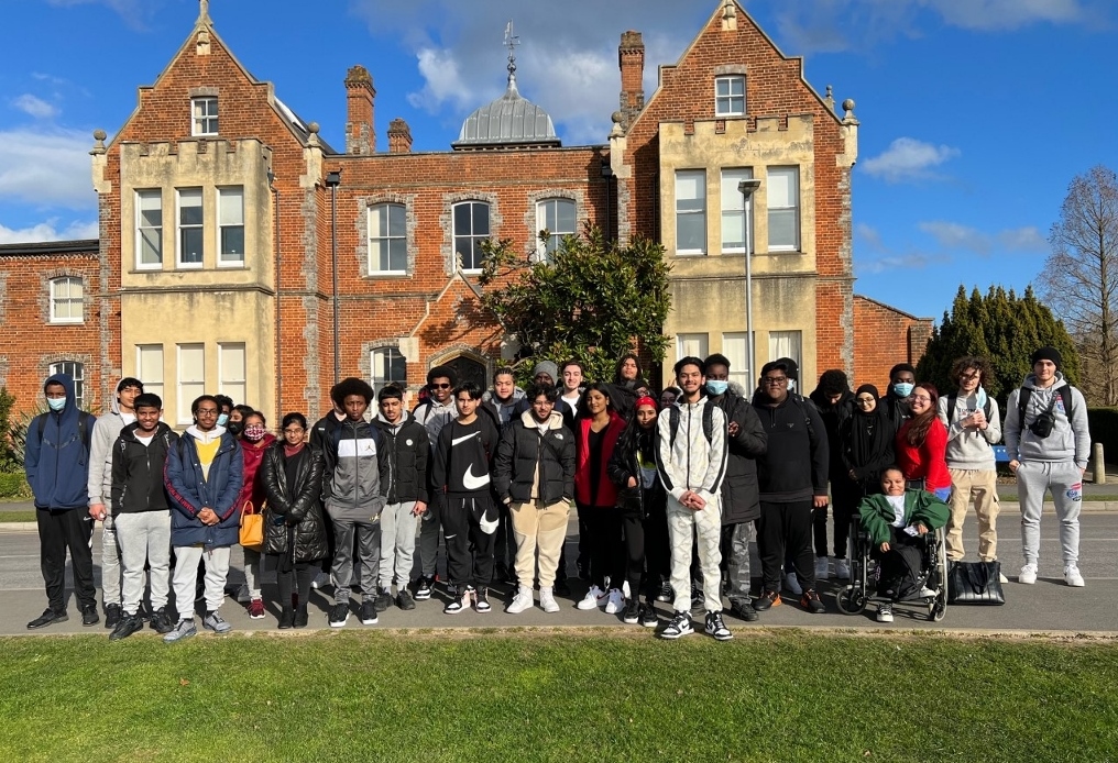 Welcome to Harris Invictus Academy Croydon