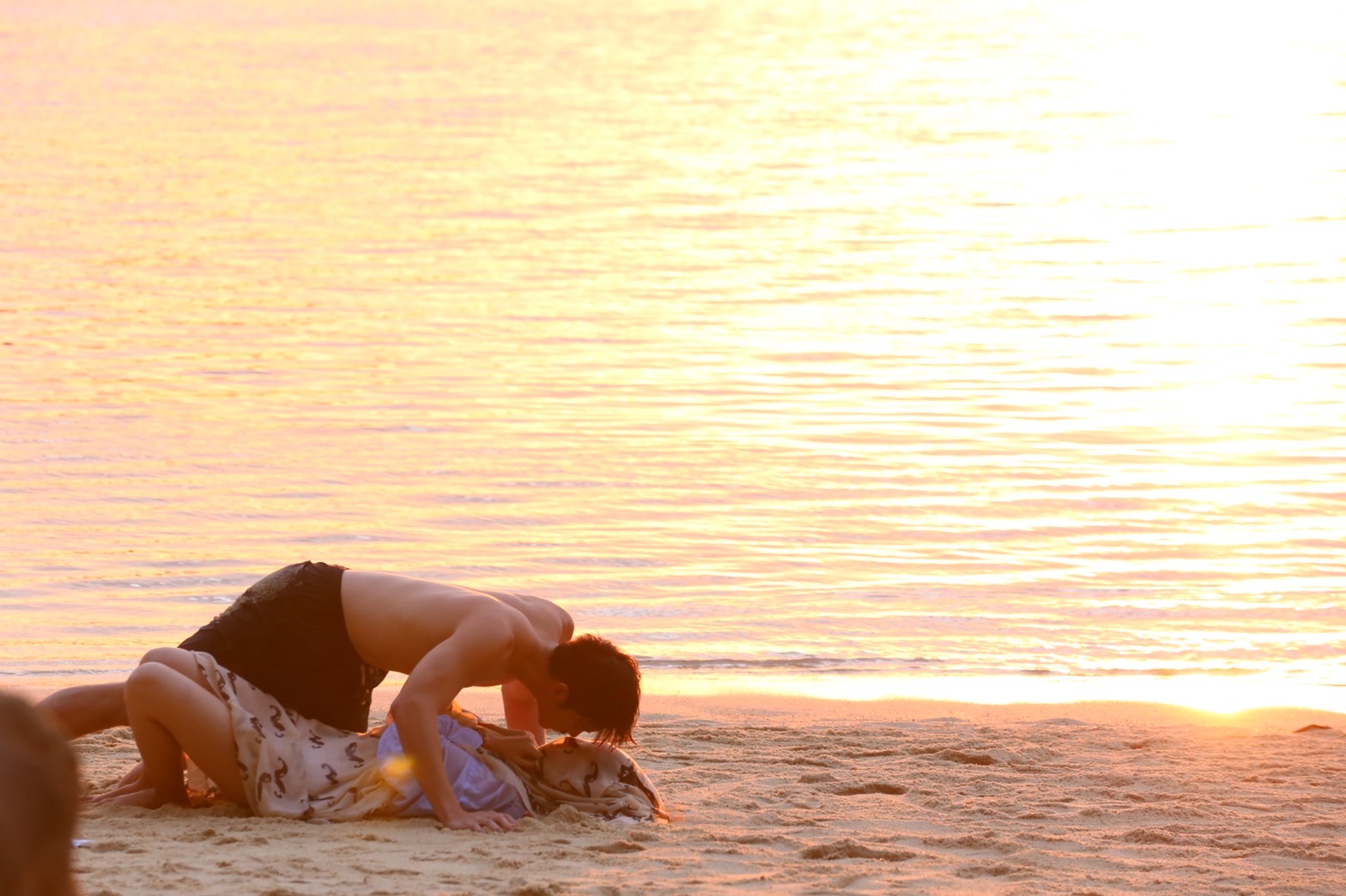 Ch3Thailand on Twitter: "🎬 มิลิน-อนาวิน หนีความวุ่นวายไปสวีตหวาน อ่านเรื่องย่อ #เกมปรารถนาep14 ...