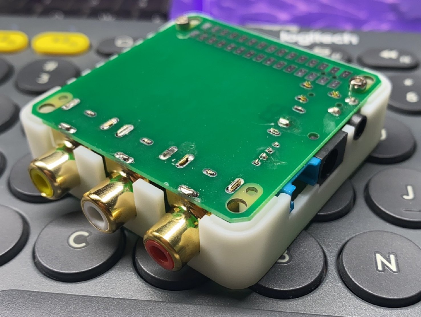 M5Stack on Twitter: "Module RCA: s-video from 8-bits DAC , s-audio from i2s? any idea?…