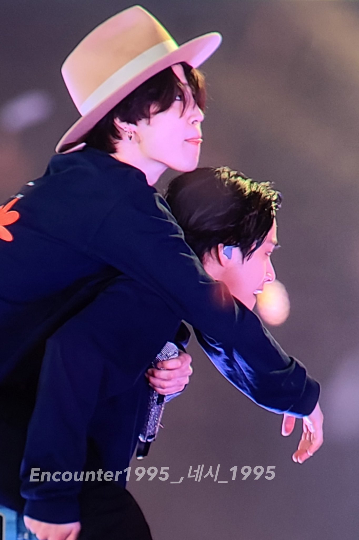 녹스 (@Vmin_951210) / Twitter