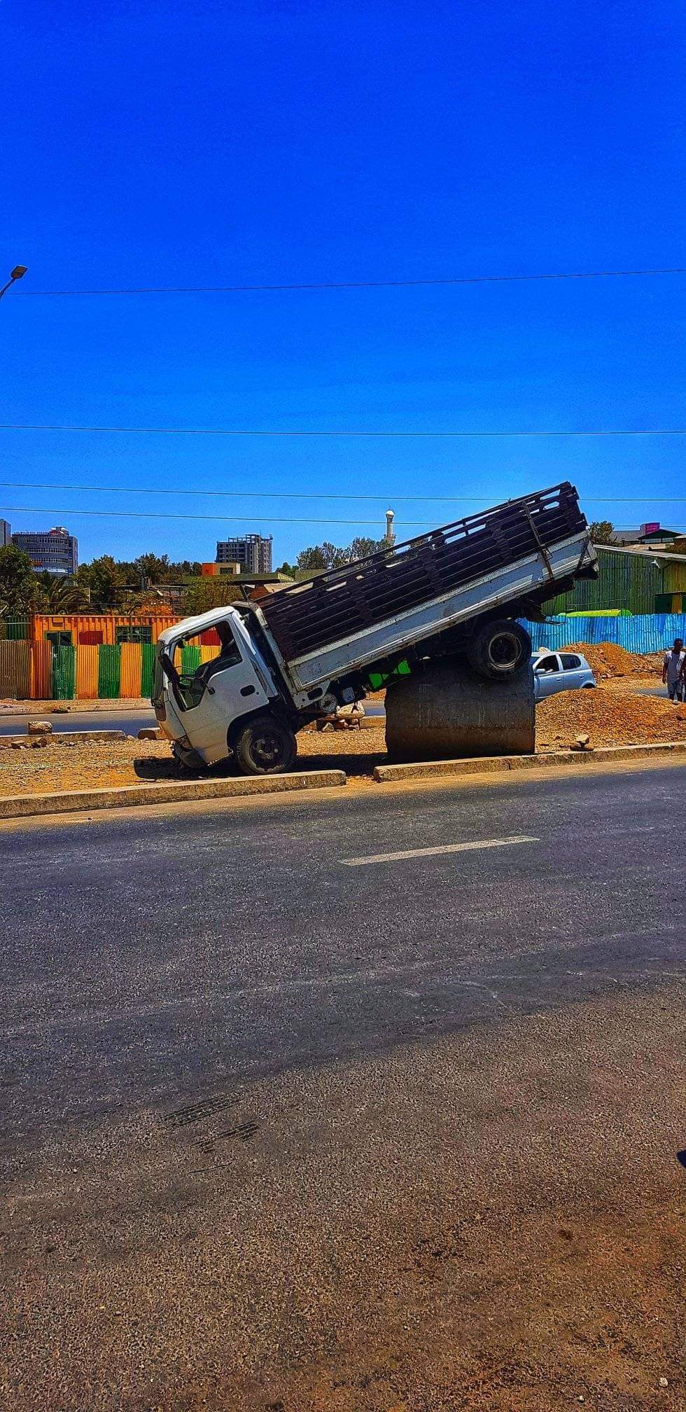 Gemechis Ejeta (GEEDBIC) on Twitter: "ቆይ ግን እንዴት? 🤔 Nothing is impossible in Ethiopia…