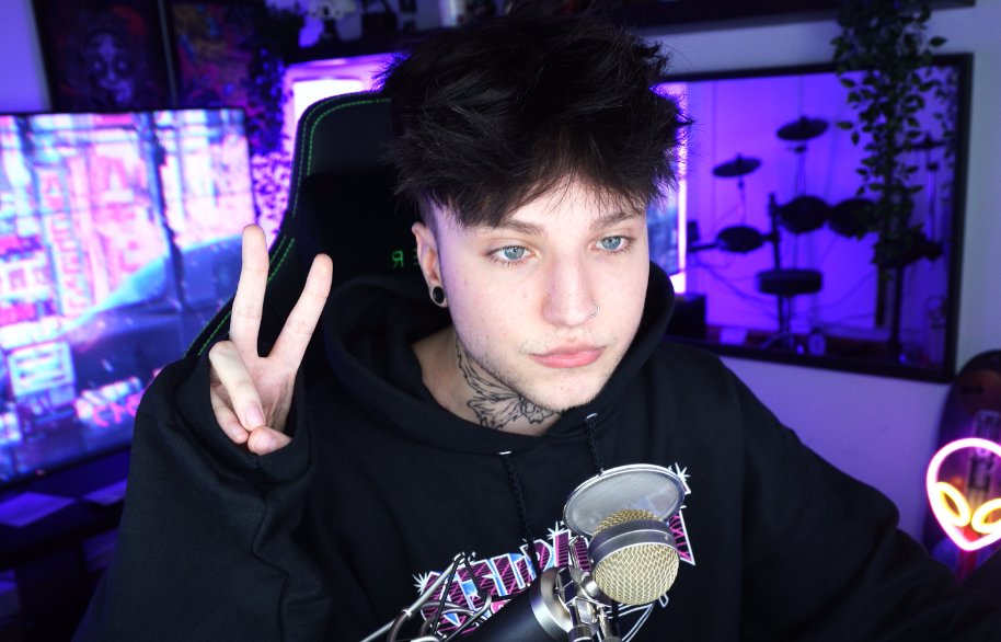 Cry on Twitter: "YA ESTOY EN DIRECTO ENTRA RAPIDO https://t.co/uUh9mP6vWA RT Y TE SLAUDO…