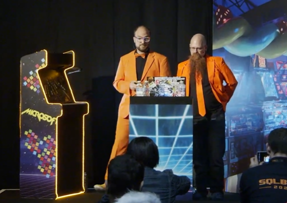 SQLBits on Twitter: "RT @jpomfret: Fantastic outfits for the community keynote! #sqlbits ...