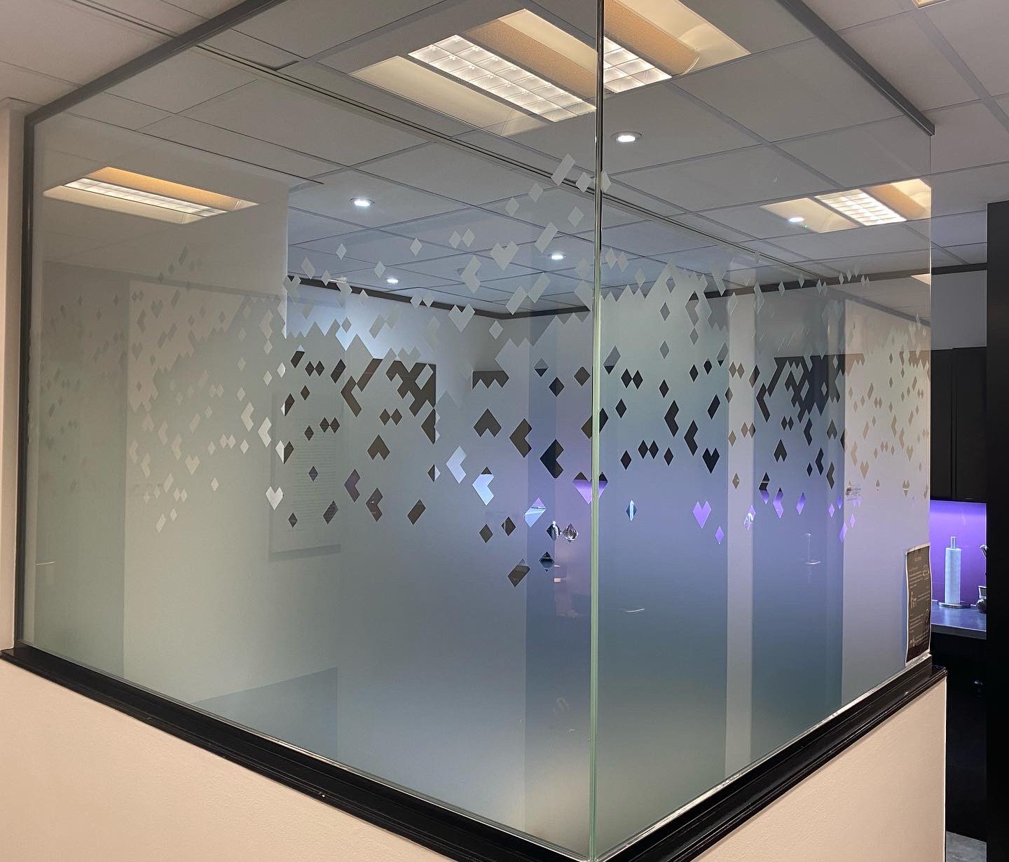 Frosted Glass Design Patterns For Office Window Manifestations