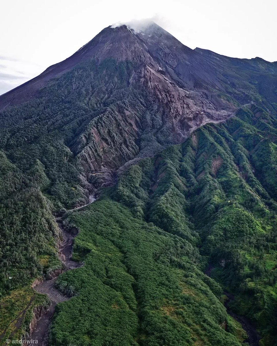 IG: Merapi_Uncover on Twitter: "untuk menghindari hal-hal yang tidak diinginkan. Sementara itu ...