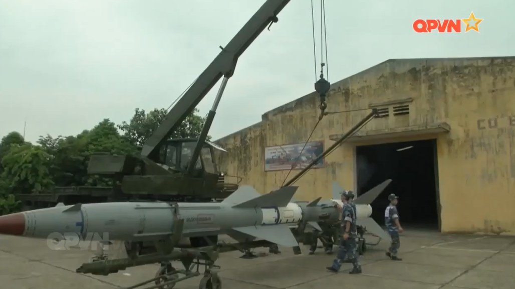 Lee Ann Quann on Twitter: ""Free ship"…