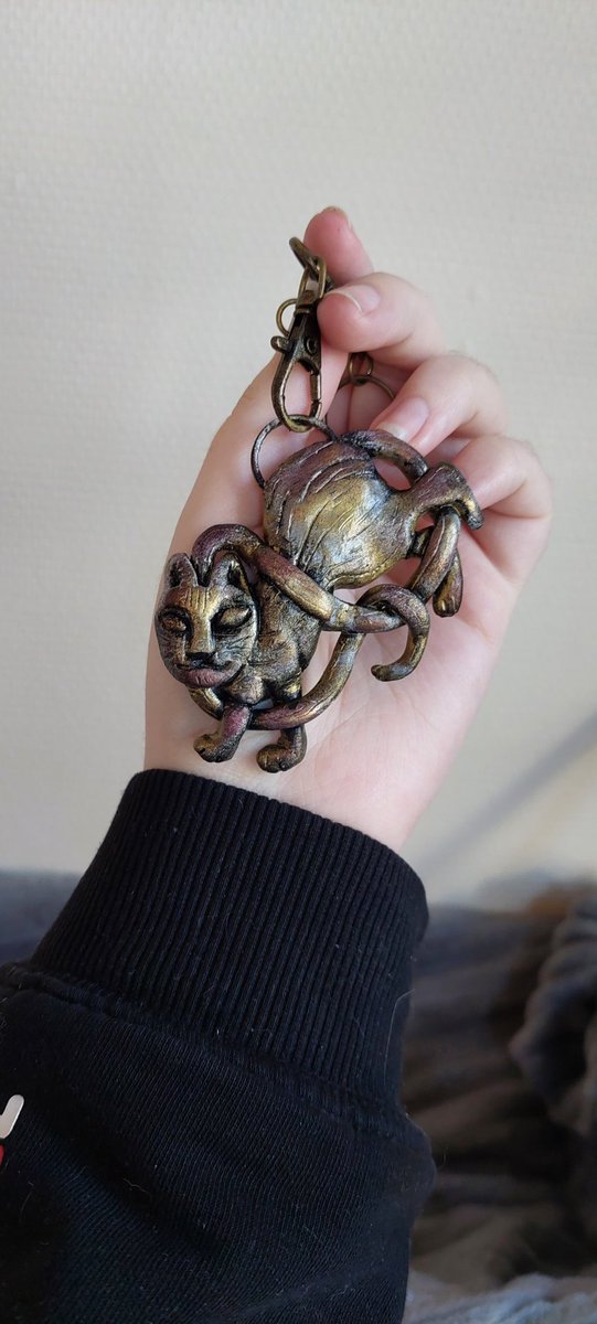 Longtail Cat Talisman by me :) : r/Eldenring