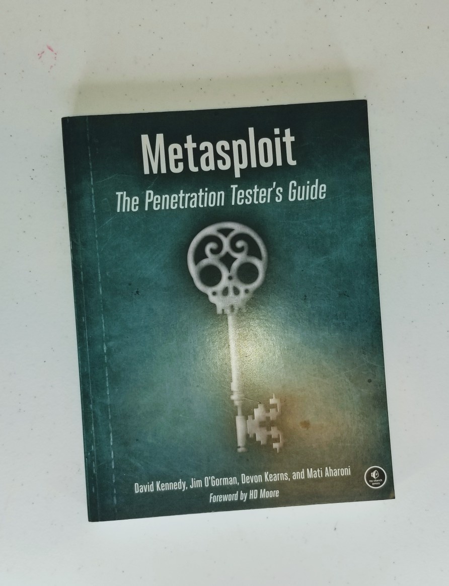 10 Books every hacker must read! - Thread from TRÄW🤟 @thatstraw - Rattibha