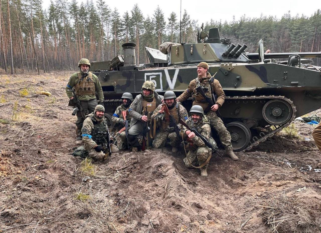 MilitaryLand.net on Twitter: "📷 Ukrainian forces captured Russian BMD-4 #Ukraine # ...