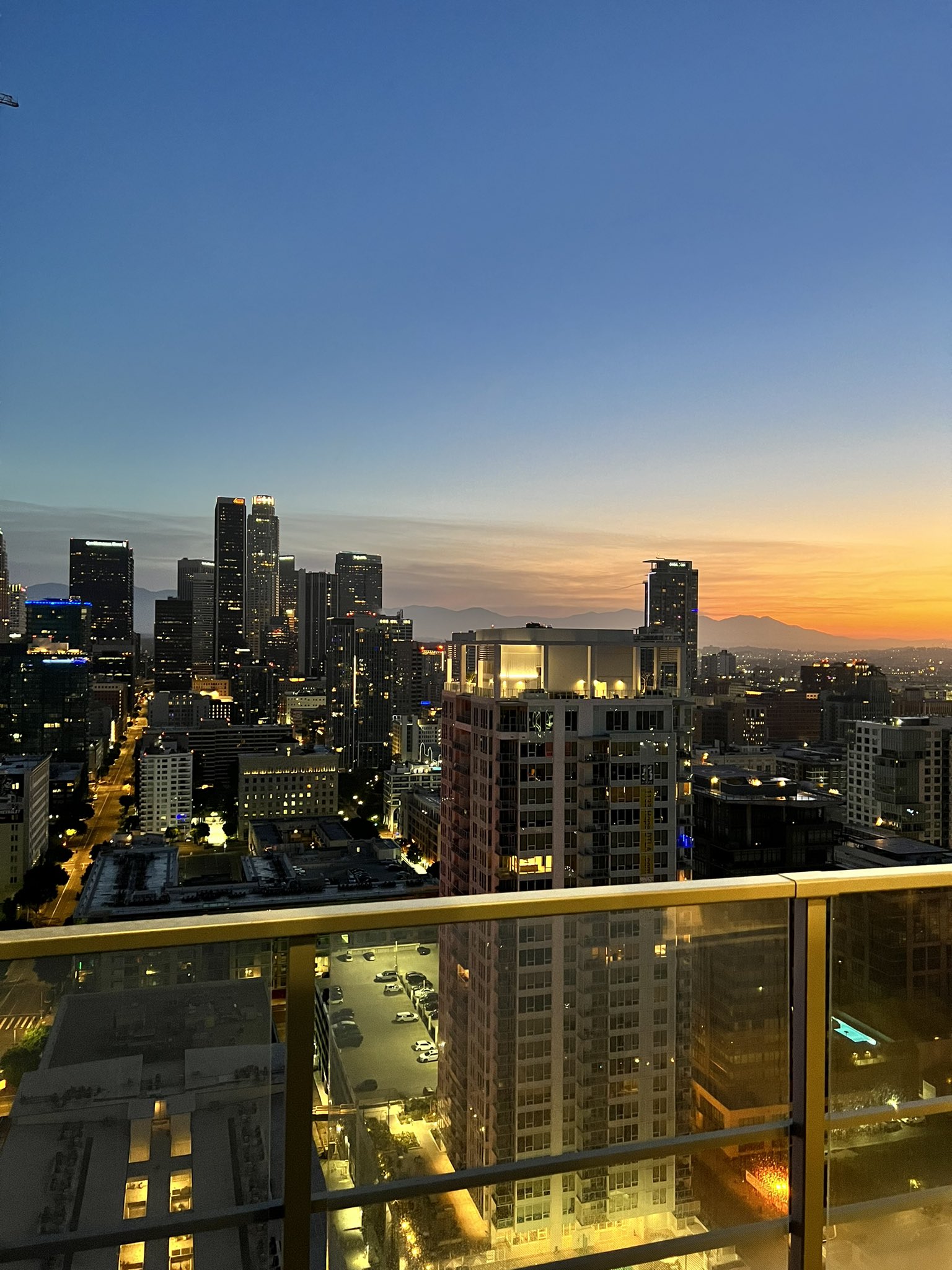 TW Pornstars - Heaux Cosmetics CEO Countess Lydia Dupra. Twitter ...