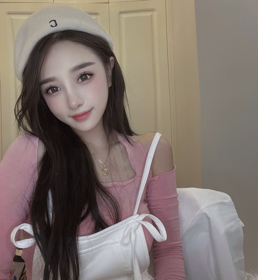 #北京 #兼职 02年/172/36E 先生 需要一场甜甜的恋爱吗 ️ vx: lucky0030Lin 电报群 ：https://t.co/Fp6DRVs4PK #北京 #兼职 五月 ...