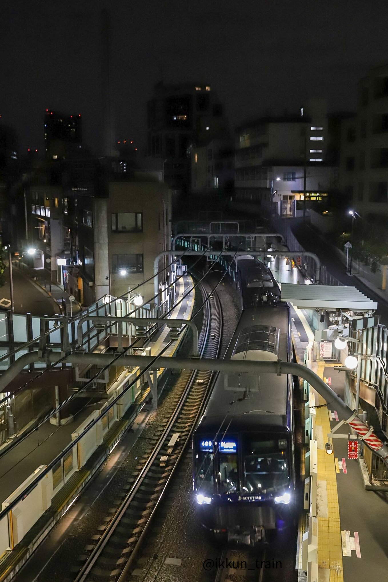 保線鉄のいっくん on Twitter: "相鉄20000系20107F(20107×10編成)が東京メトロ有楽町線和光車両基地から東急東横線元住吉検車区へと回送されました。 運番は46D表示 ...