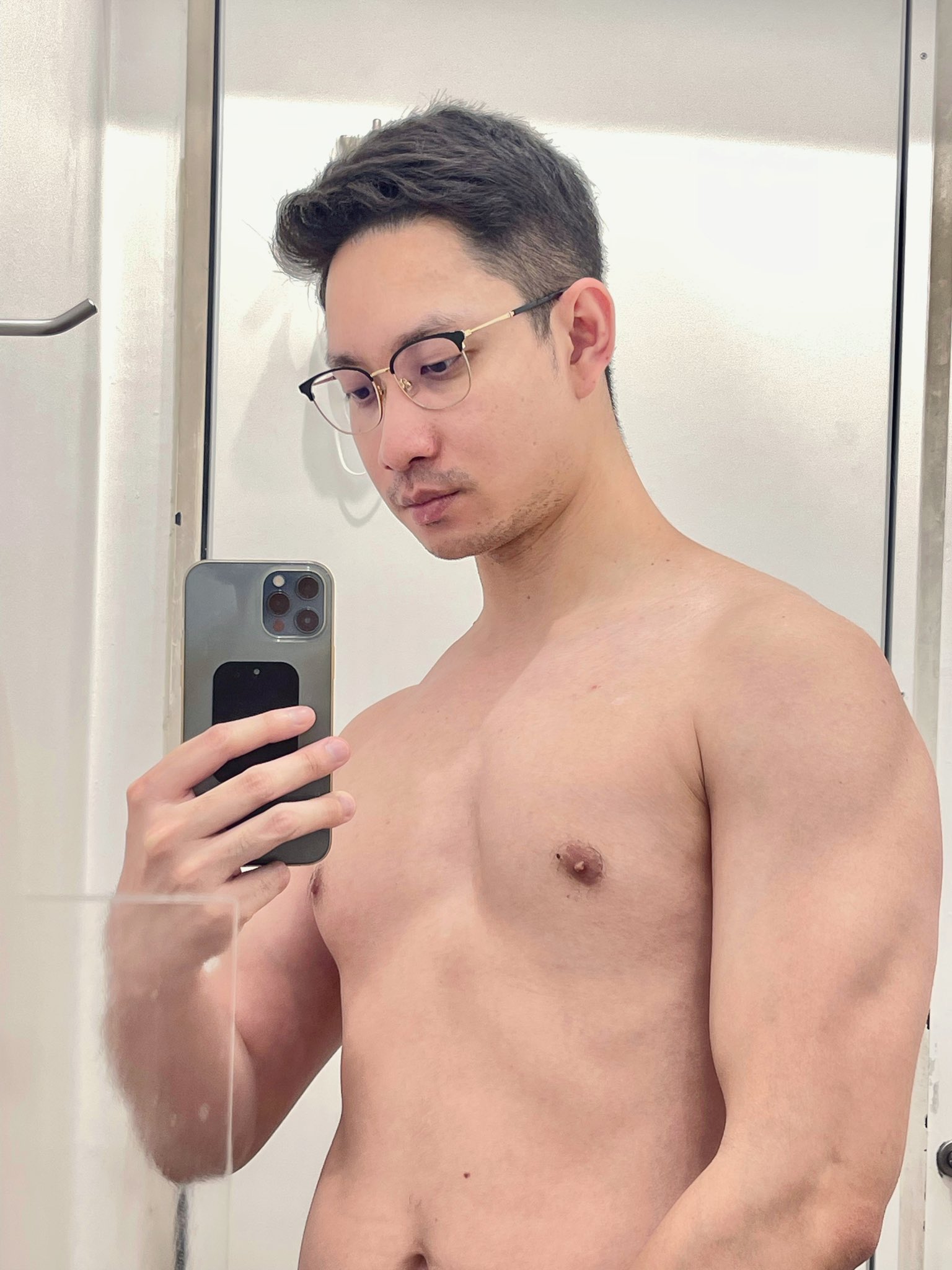 ออ-อา-มอ /ɑːrm/ lll 🇺🇸🇹🇭 on Twitter: "🤓 https://t.co/GSBb7pSBUp" / Twitter