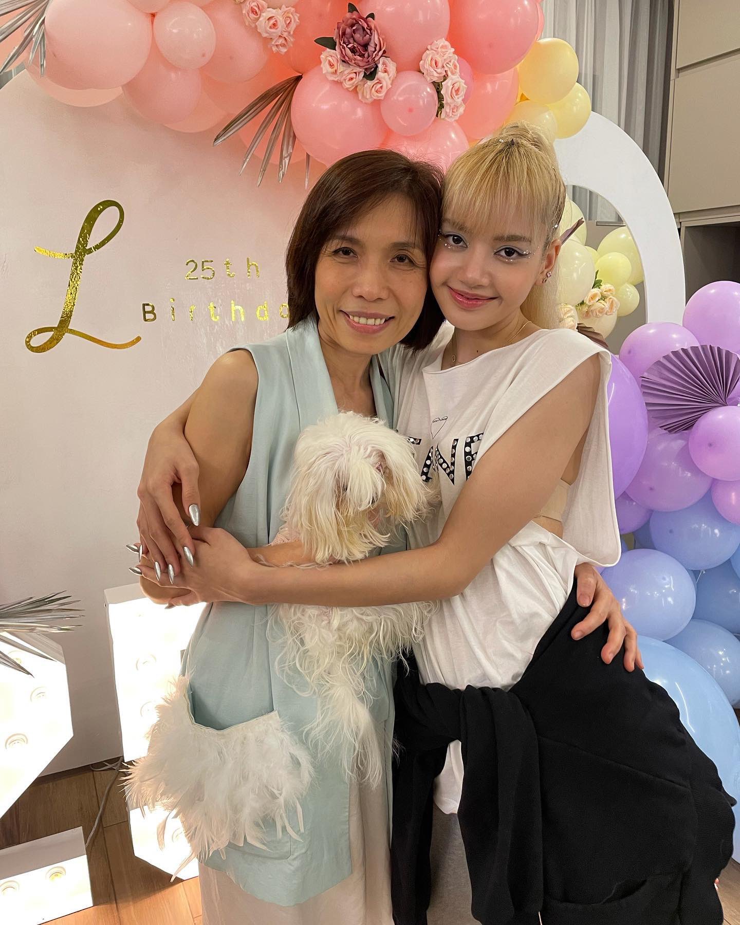 🏆👩‍🚀LISANATIONS on Twitter: "[IG] 330327 - siriratwi IG update with ...