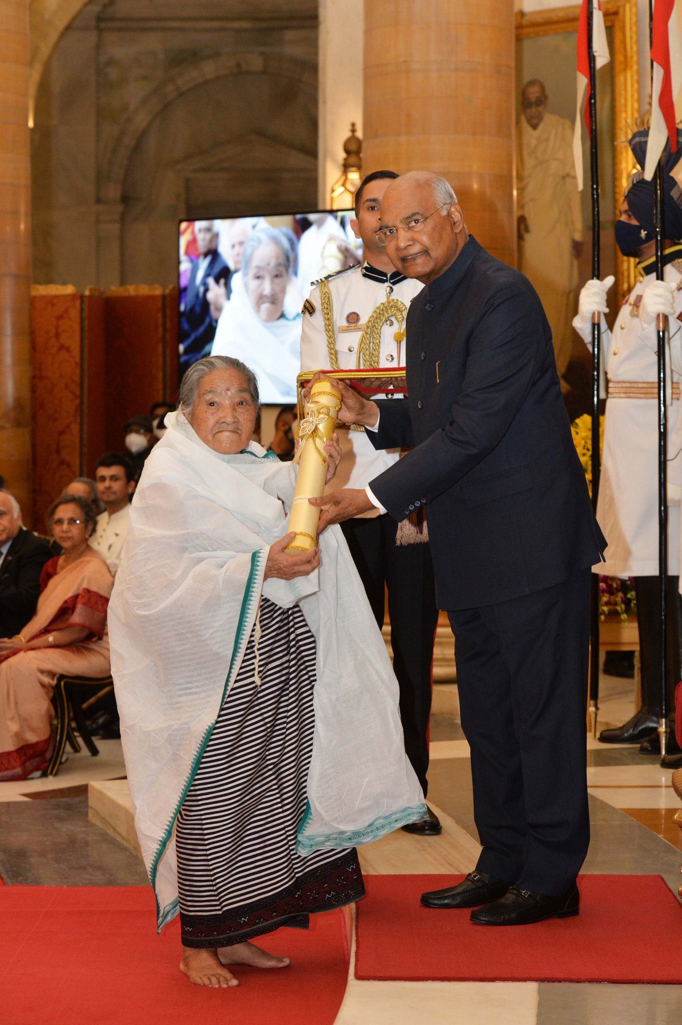 President of India on Twitter: "President Kovind presents Padma Shri to Smt Lourembam Bino Devi ...