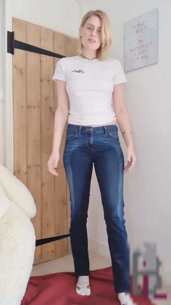 Tw Pornstars Girls Who Pee Their Pants Twitter Standing In Her