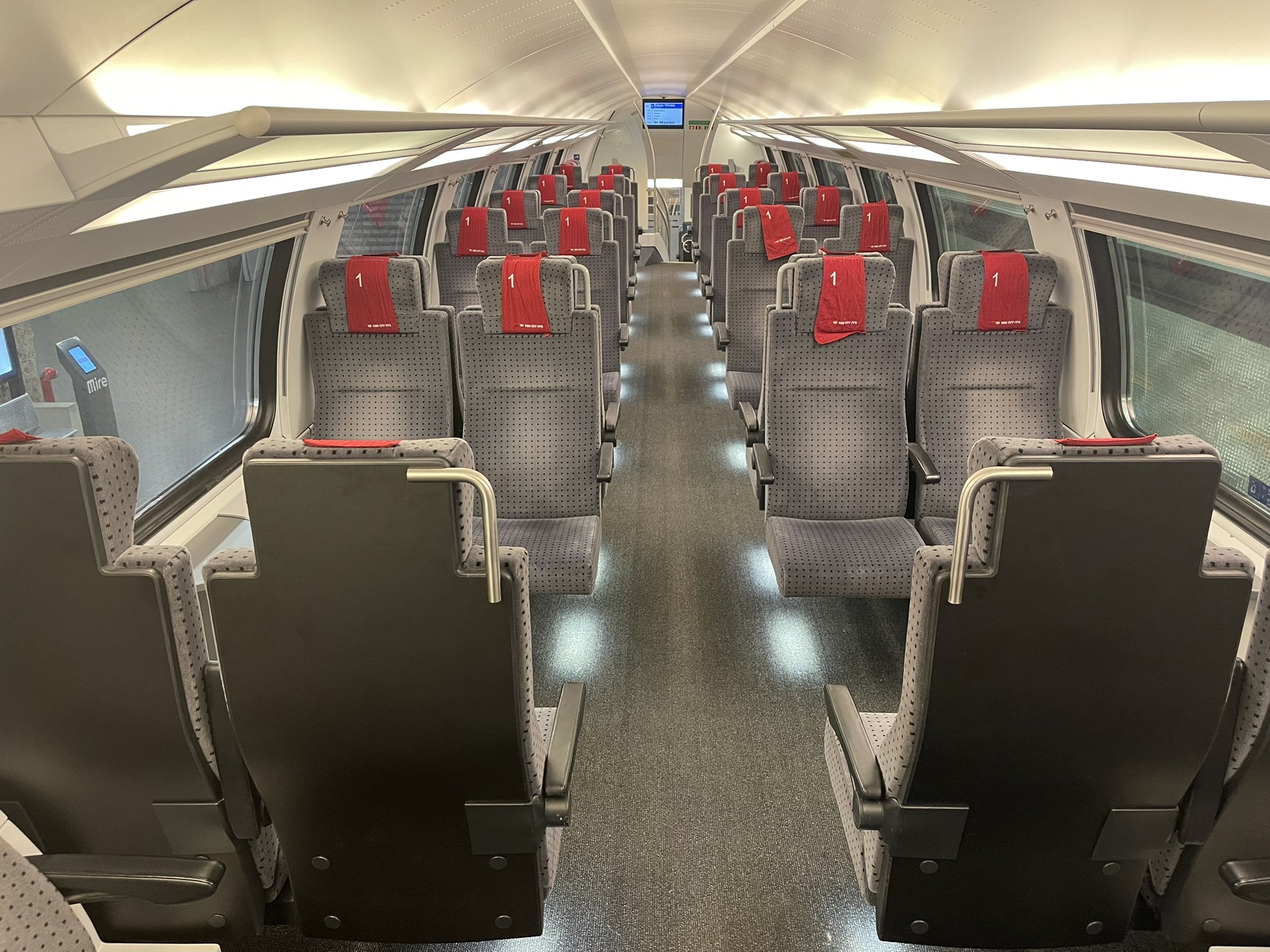 Alex Hornby on Twitter: "1st or 2nd? https://t.co/iFri3hQn7o" / Twitter