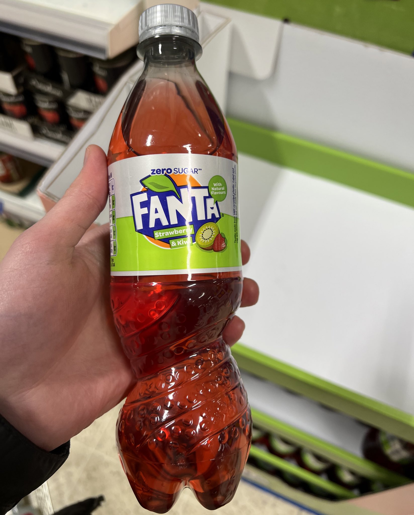 Fanta Zero Strawberry