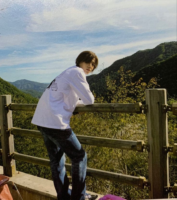 THIS IS NOT NSFW RATED BASE on Twitter: "Aye my i have English speakers? My timeline is kinda ...