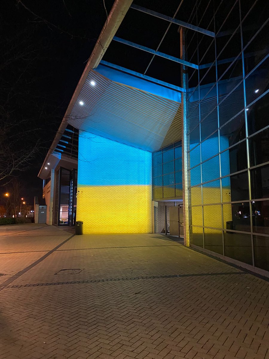 Libraries worldwide illuminated in blue and yellow 🇺🇦 in solidarity ...