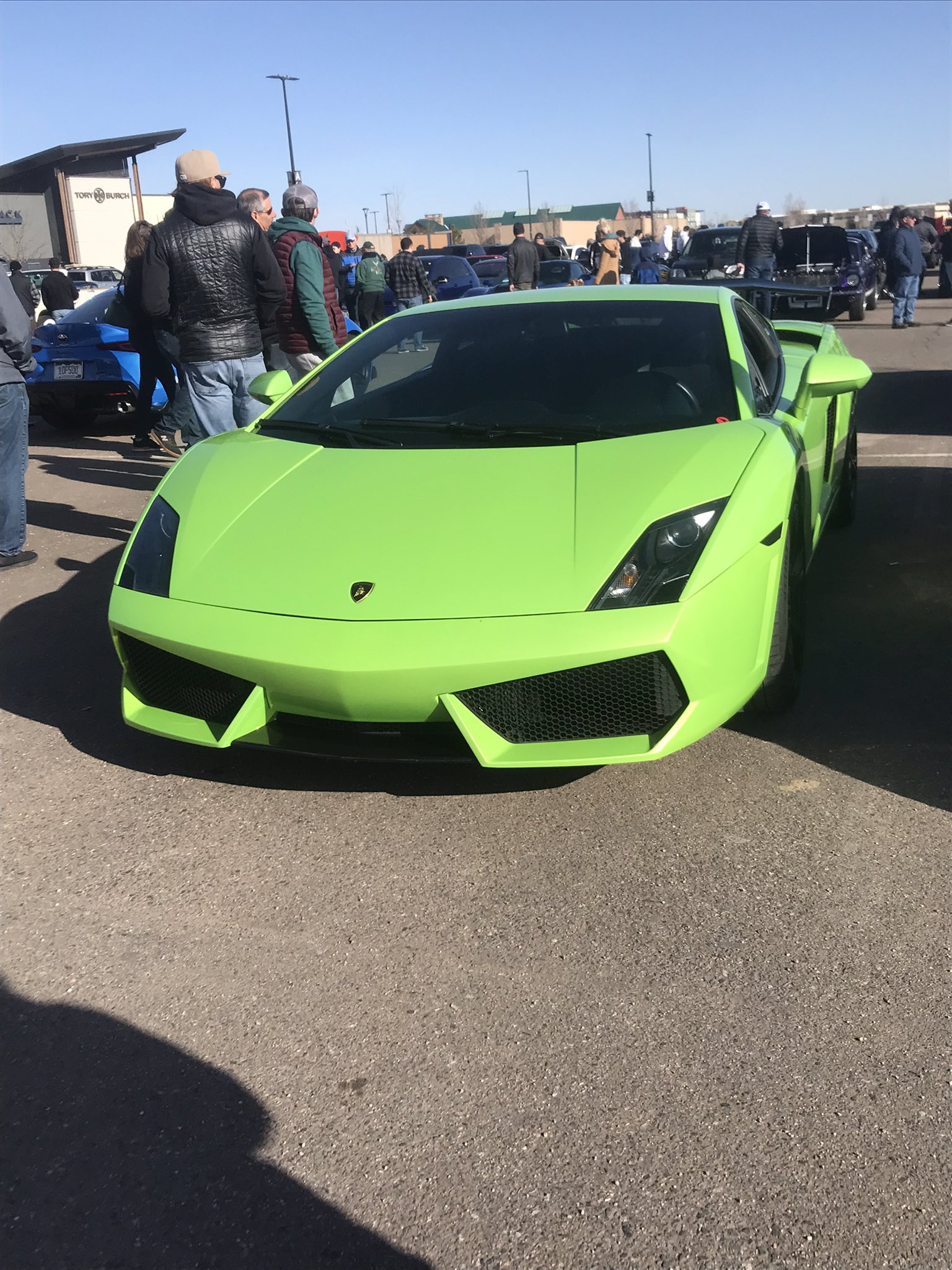 Lamborghini Vs Viper