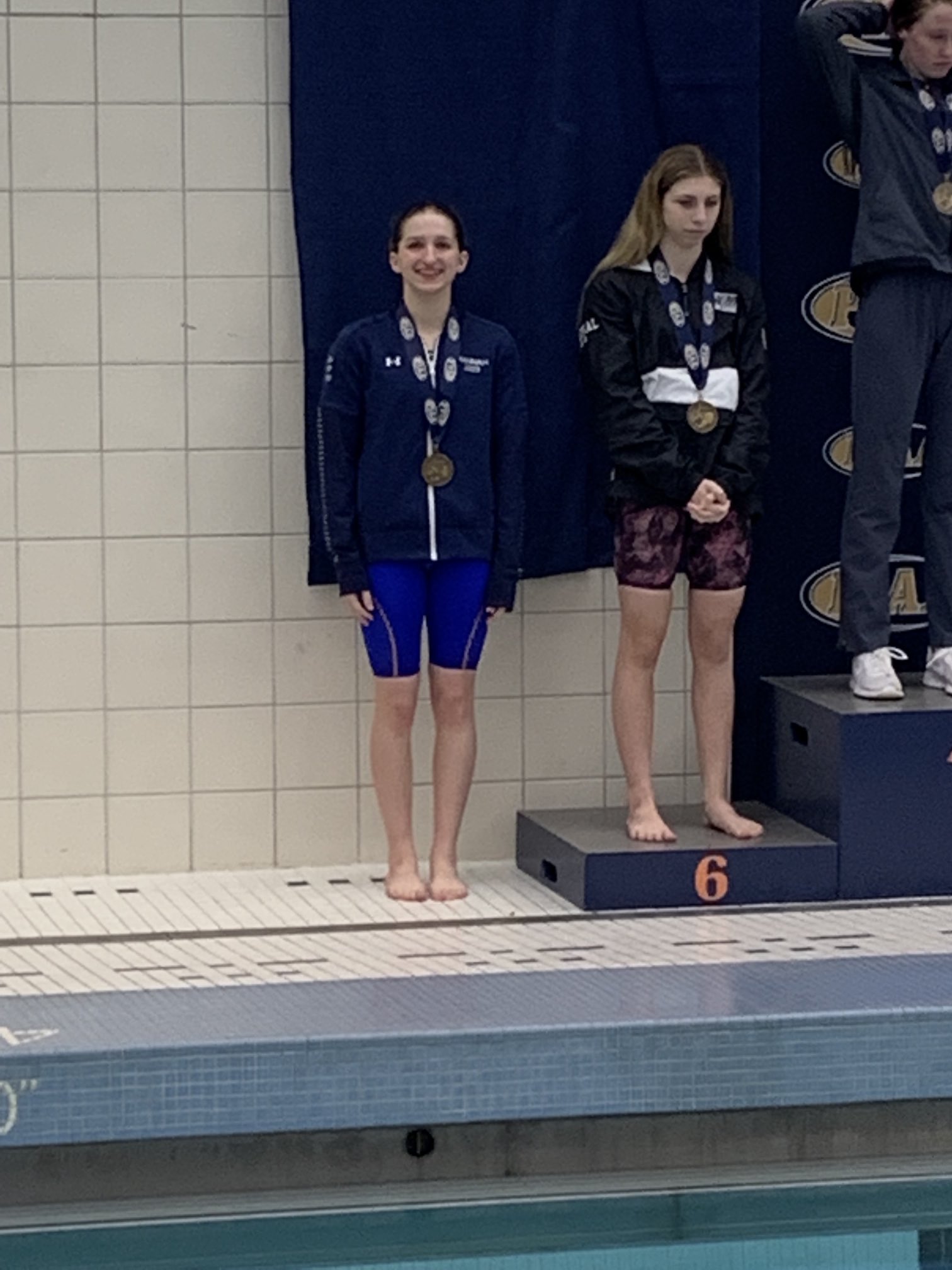 Leroy Boyer on Twitter: "Blue Mountain’s Hannah Magdeburg shows off her 8th-place medal https ...