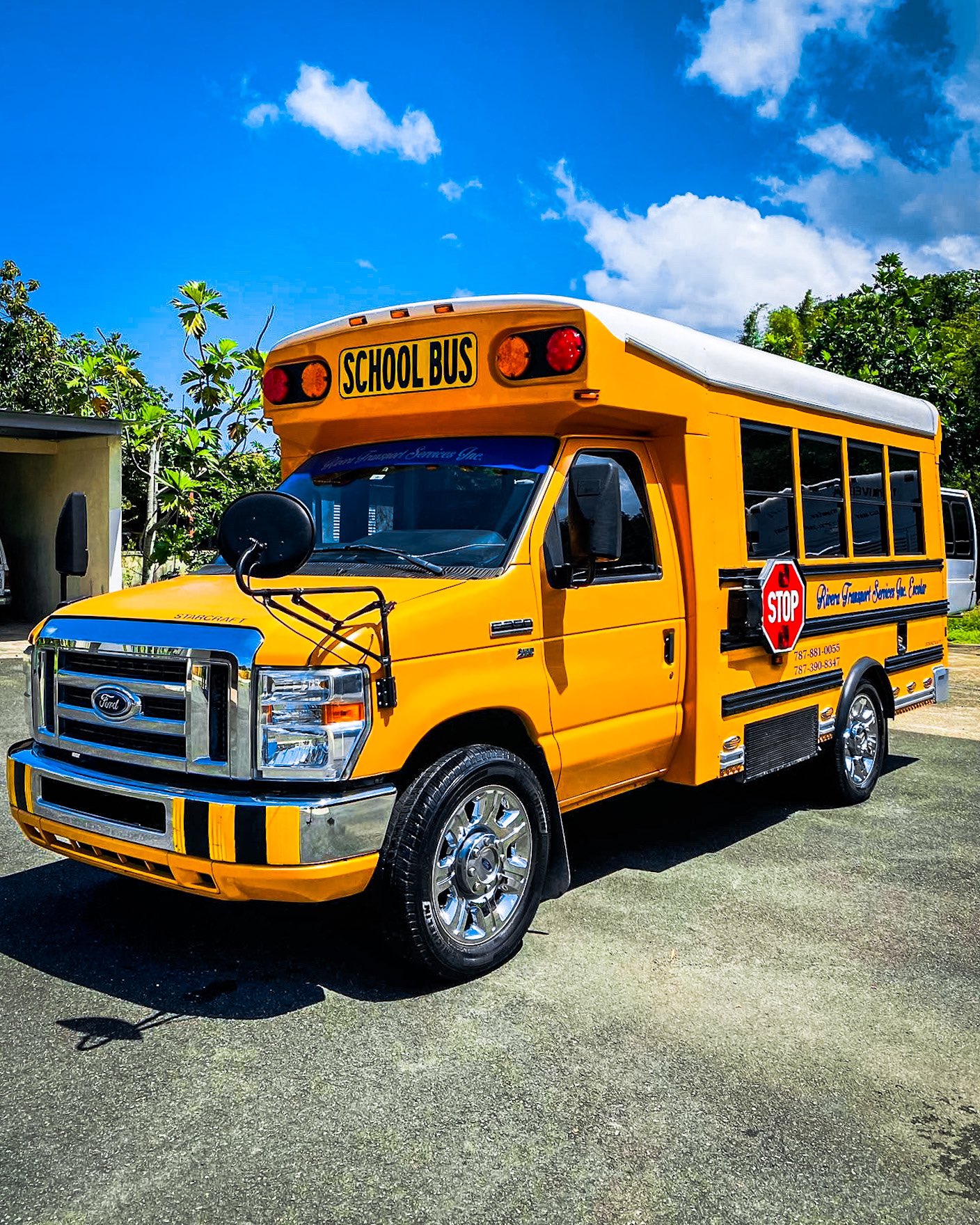 Ford Corbeil School Bus