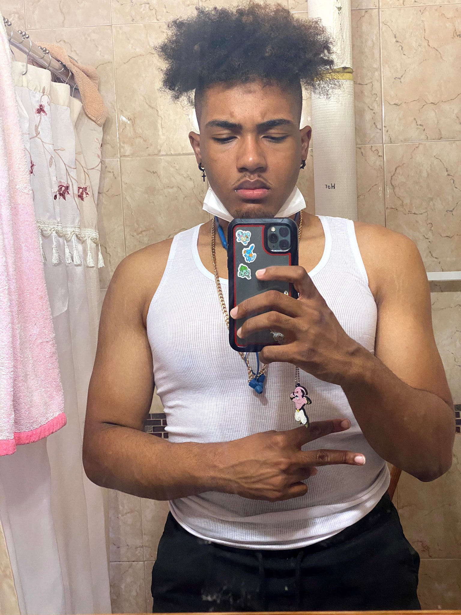 bilatinman kio on Twitter: "Take them tiddies out cause im tryna see em — putting all the titty ...