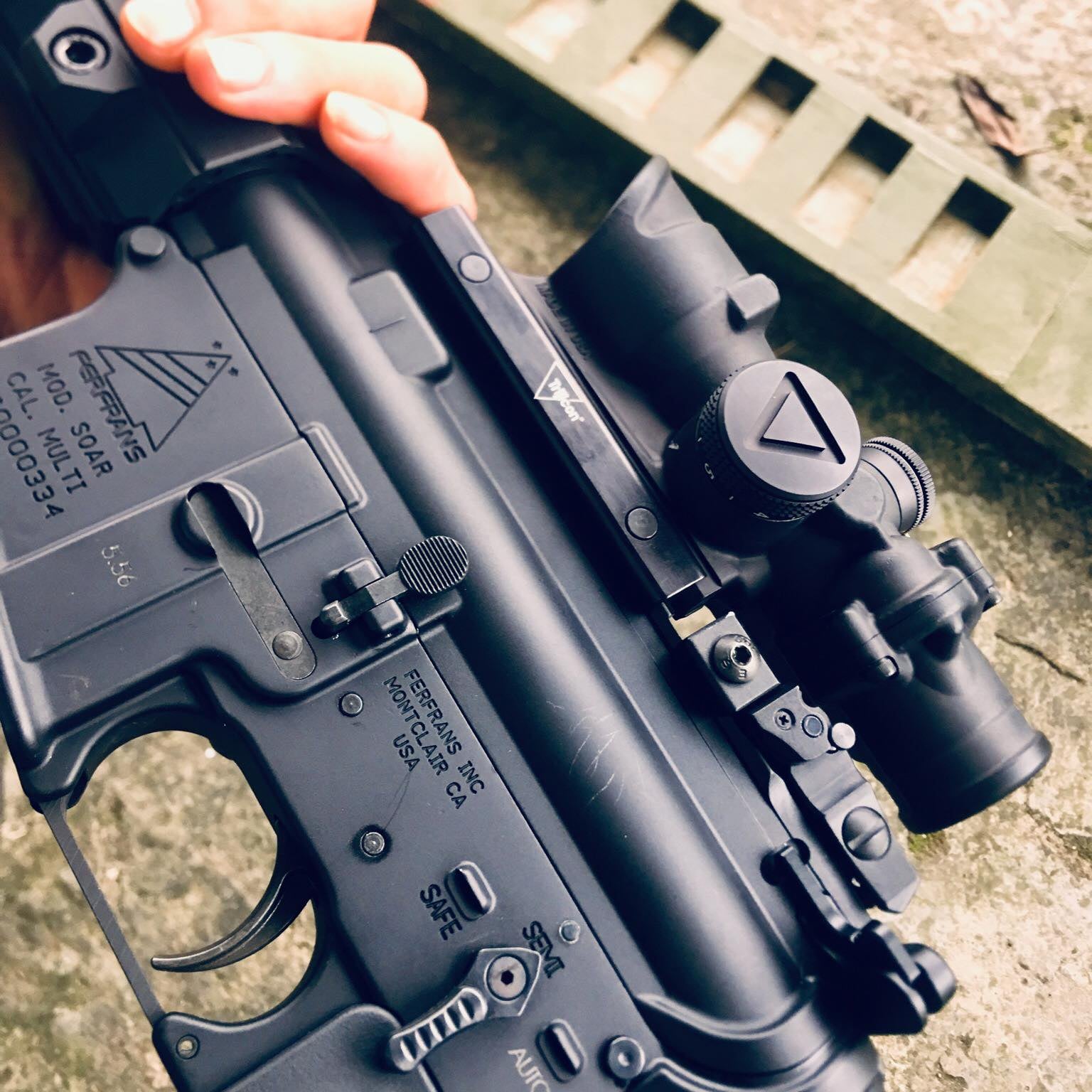 Lee Ann Quann on Twitter: "CLose-up of Trijicon ACOG LED. https://t.co/X8q0G4GHYb" / Twitter