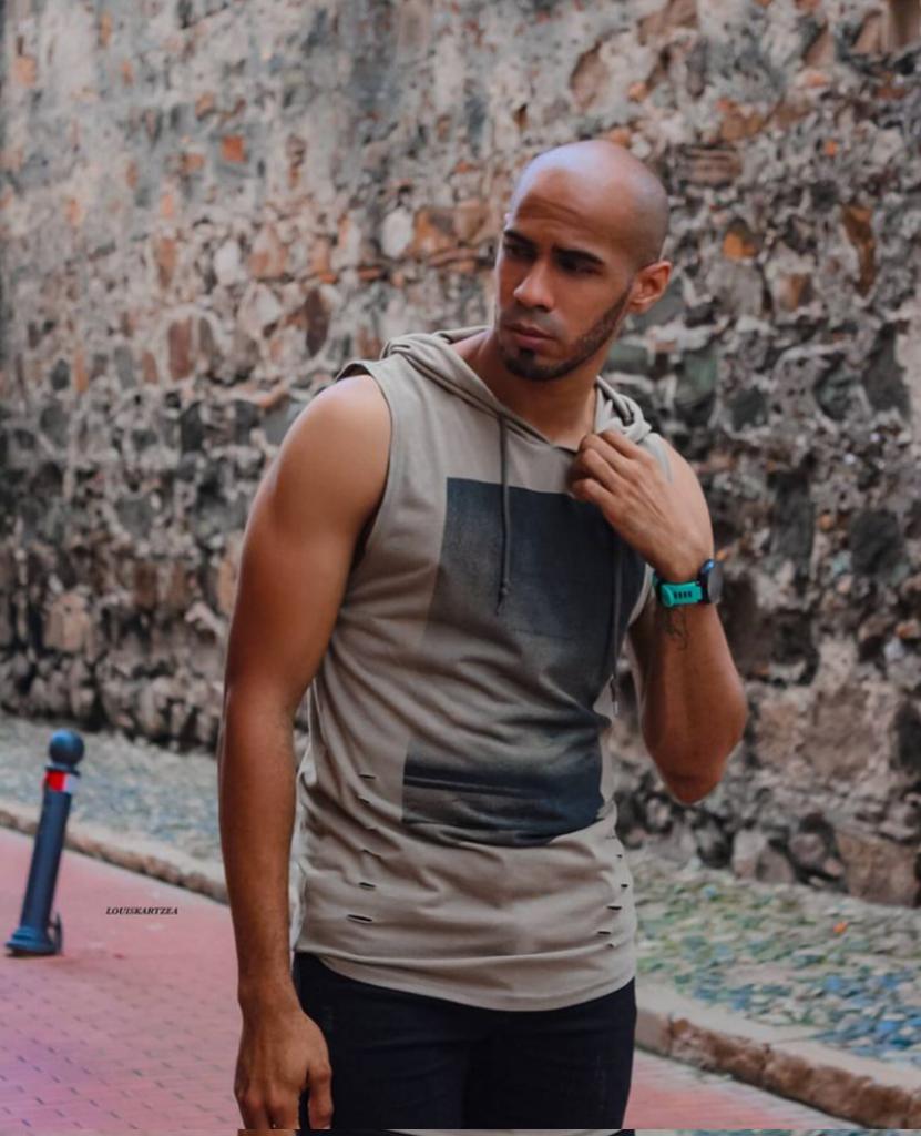 harry pineda on Twitter: "La vida es muy corta para no disfrutarla a plenitud https://t.co ...