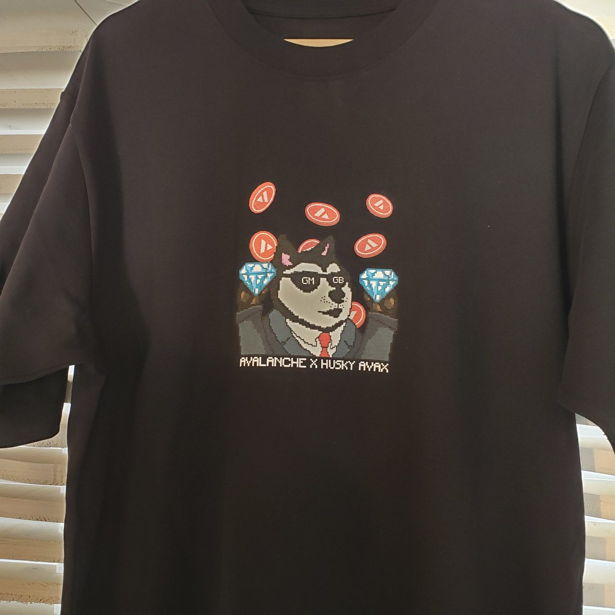 Husky Merch at AVAX Summit in Barcelona : r/HuskyAvalanche