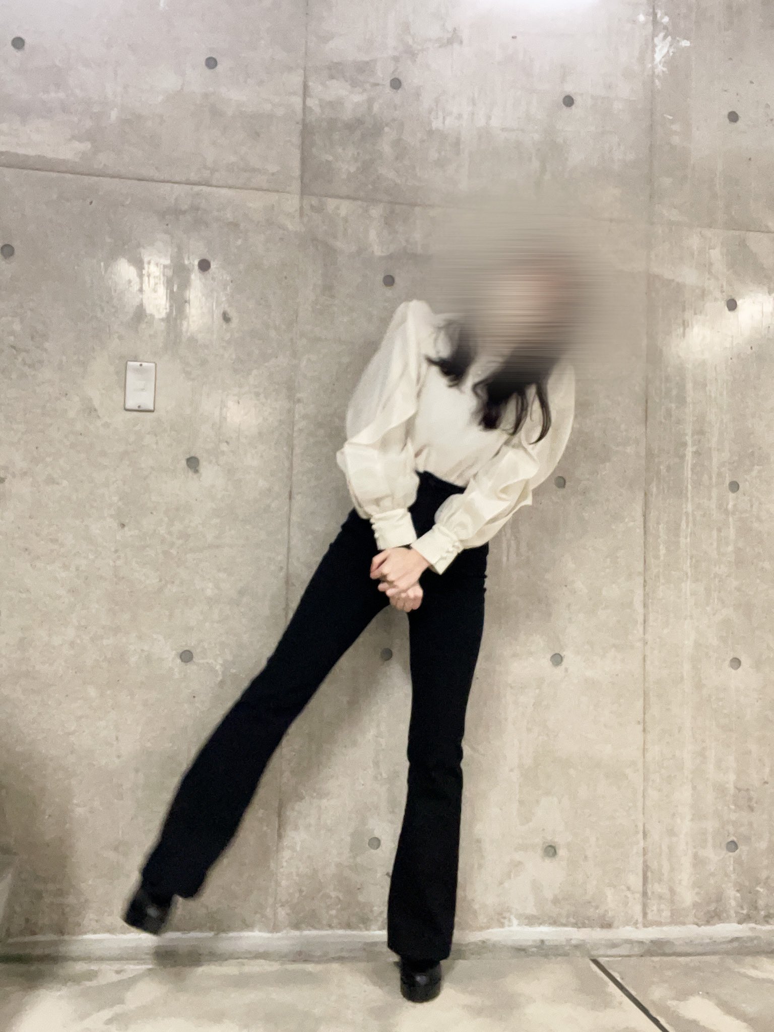 GRL グレイル on Twitter: "RT @zuse__tsu: ストレッチフレアパンツ[cu34] 153cm骨スト低身長でも足長く見える 🏻 と思ったけどモデルさんと比べたら全然 ...