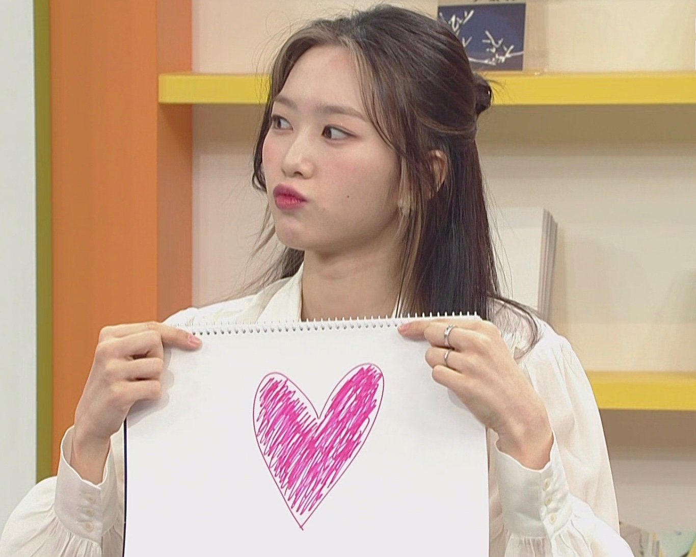 𝑹𝒆𝒂𝒍𝑳𝒐𝒗𝒆 On Twitter Cutie 🥺 Rfdurmx8oq Twitter 2121