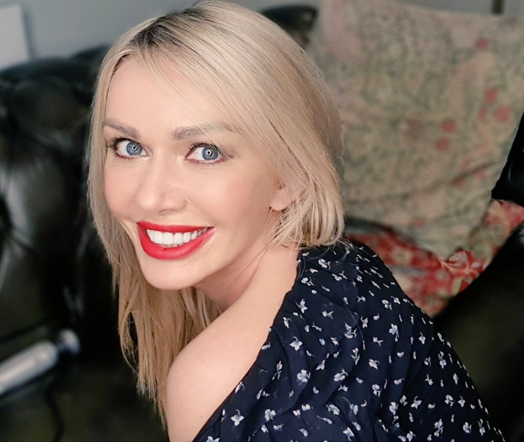 TW Pornstars - Amber-Jayne 🔞. Twitter. Good night, here's a rare pic of ...