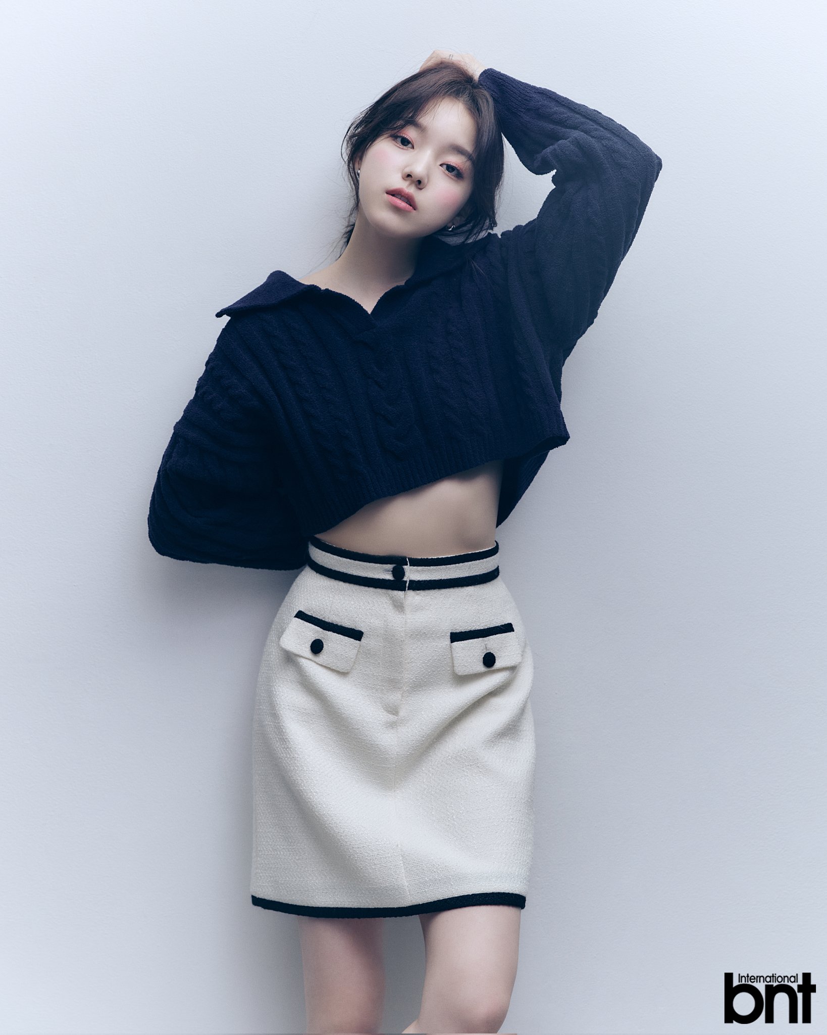 로시(Rothy) Official on Twitter: "Bnt와 함께한 로시의 화보 인터뷰가 공개되었습니다. 모두 구경하러 오세요🤍🌸 🔗https://t.co ...