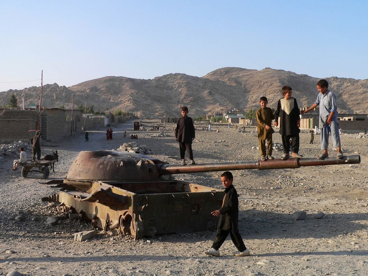 War At 4 Weeks Thread/1 The by @tomiahonen – Unroll Thread – We unroll ...