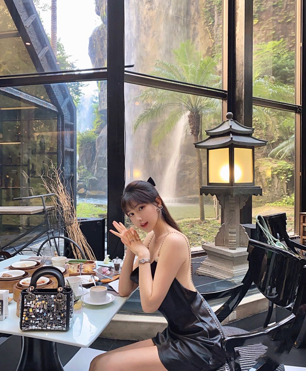 深圳 厦大毕业旅游博主小网红 171cm 46kg D #萝莉 #福利姬 #包养 #学生 #调教 #网红 #上海 #外围 #深圳 #杭州 #成都 #广州 #北京 #南京 #苏州 #双马尾 ...