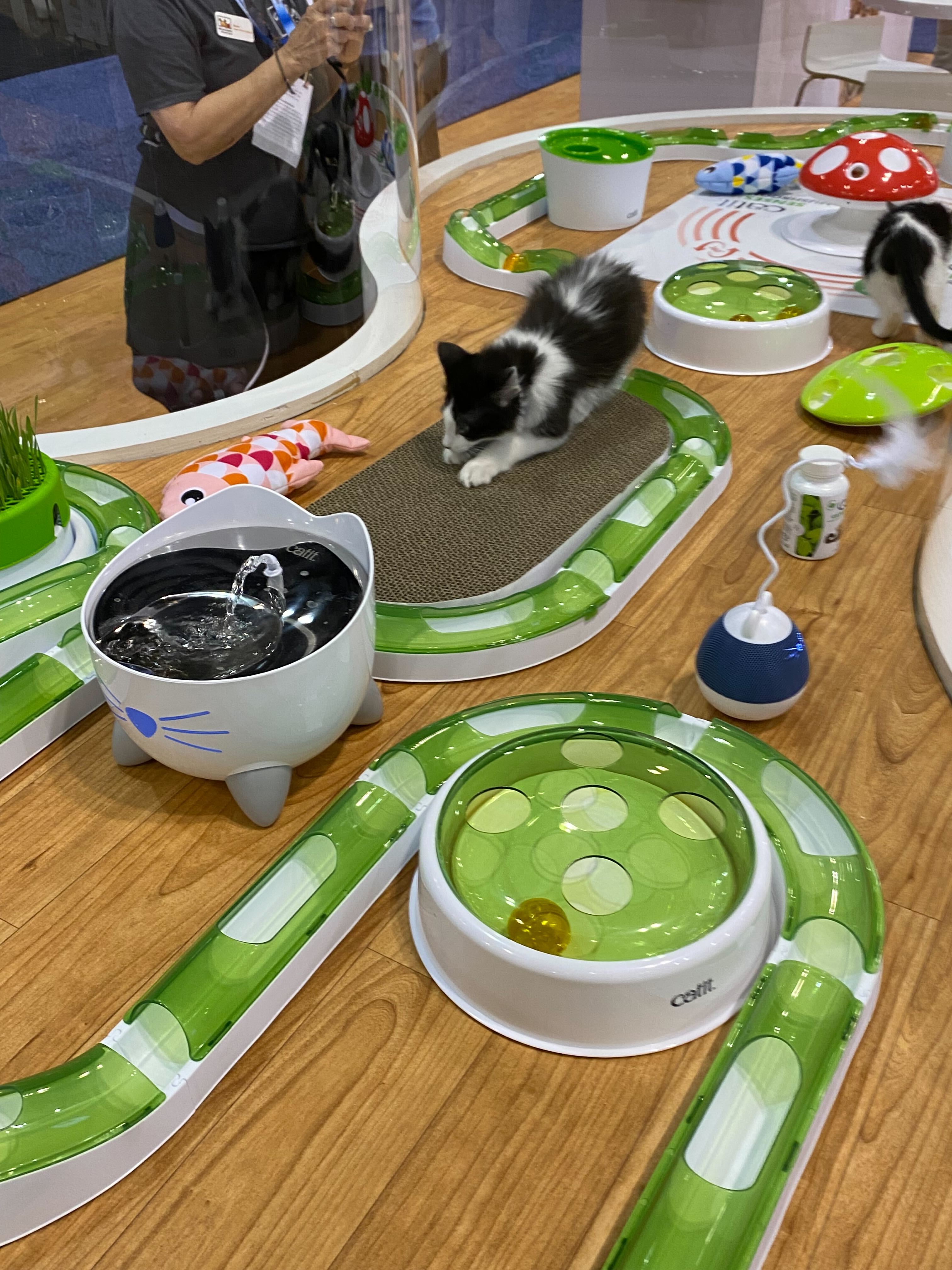 Rolf C Hagen Inc (@RolfC_Hagen_Inc) / Twitter