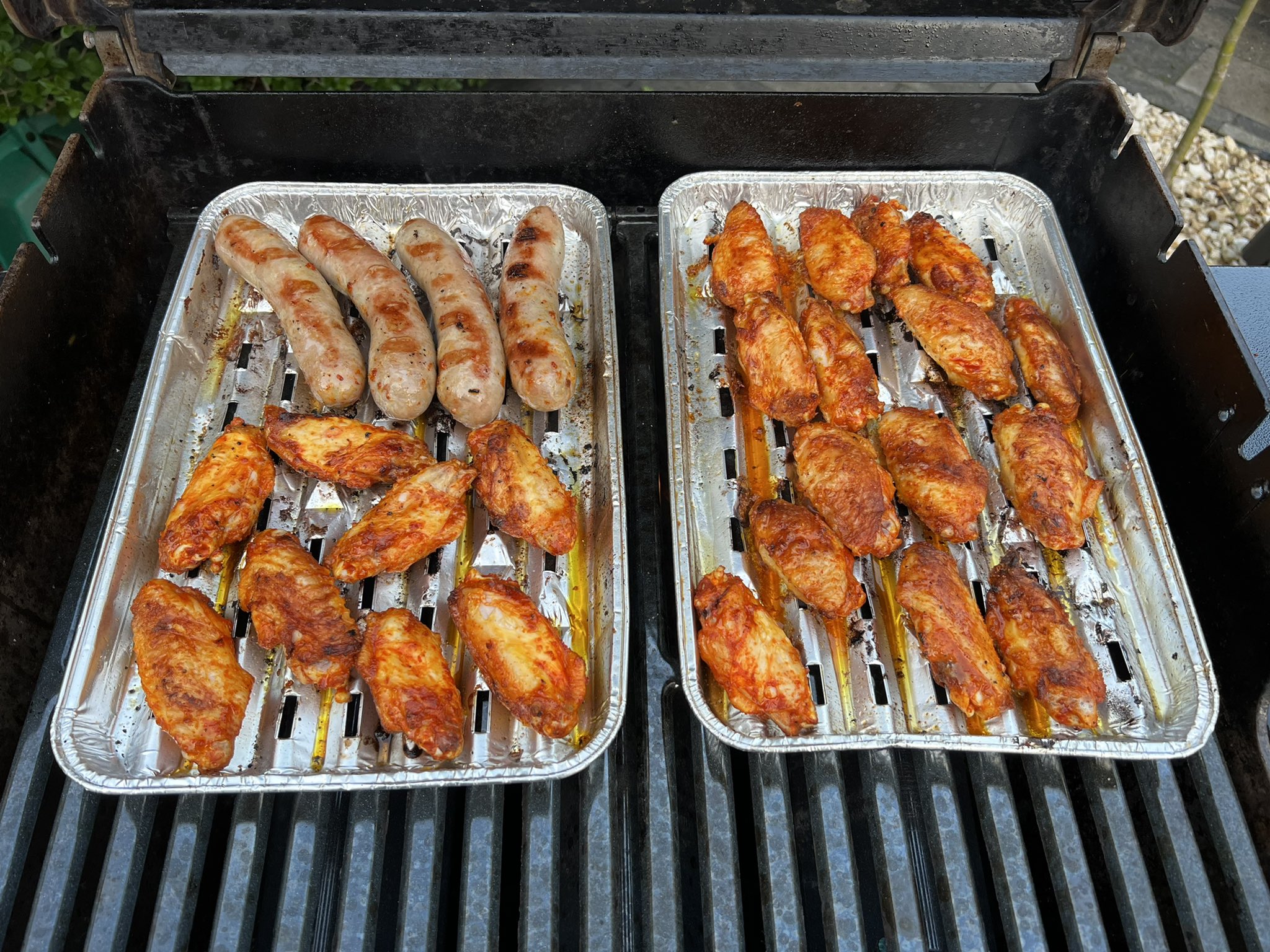 Joris Roovers on Twitter: "First BBQ of the year. I’m ready for Spring 😎😋 https://t.co ...